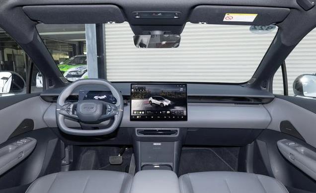 领克Z20实售13.59万元起，后驱百公里加速5.3s，外观成最大败笔？_新闻看看