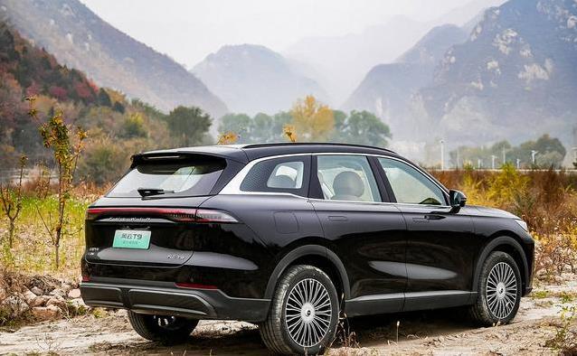 210公里续航有多强？奇瑞风云T9升级3挡DHT，开起来爽不爽？_新闻看看