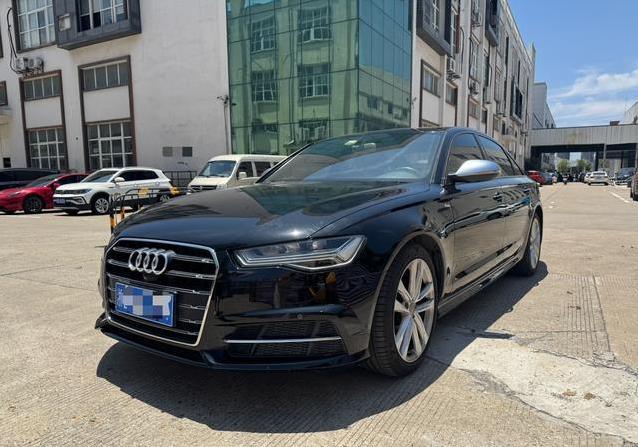 16万入手奥迪A6L，8万公里车况如新，值不值一试？_新闻看看