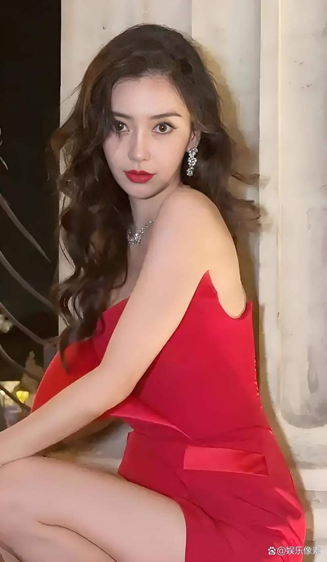 Angelababy时装周造型能打几分 争议与惊艳并存_中华网