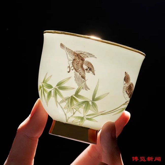 华光国瓷荣获2025“好客山东·山东有礼”大赛金奖_山东站_中华网